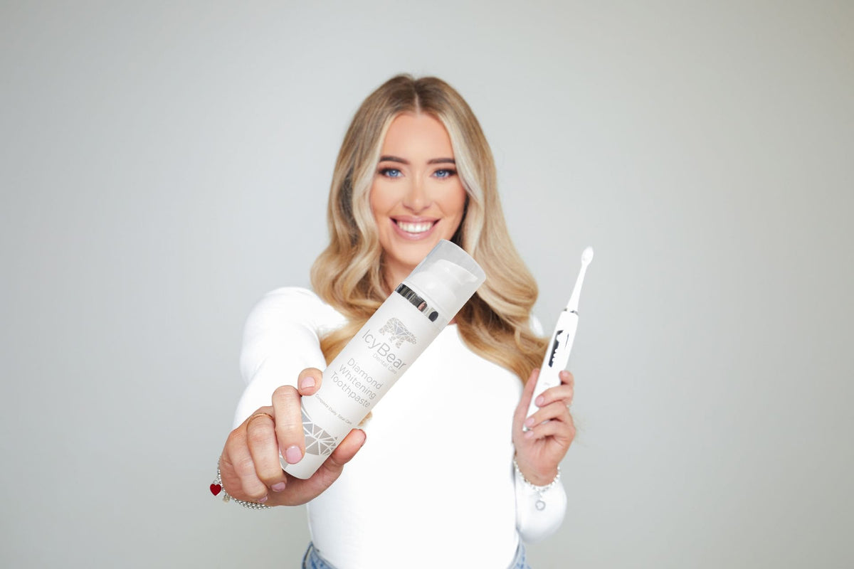 How to Keep Your Smile Bright on Vacation – Icy Bear Dental